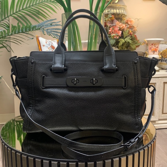 Coach | Bags | Coach Swagger Carryall In Pebble Leather Black Style ...